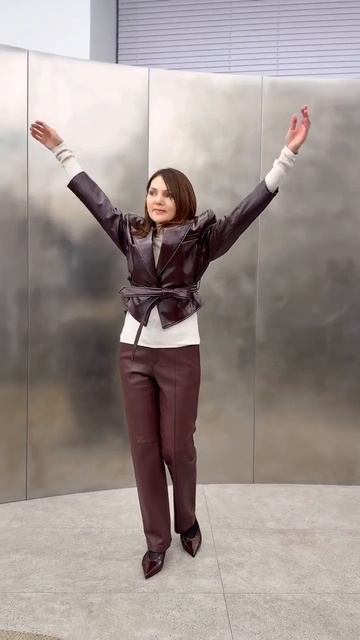 Разоблачение- лакированный вишневый жакет, который “все-таки ДА или НЕТ”