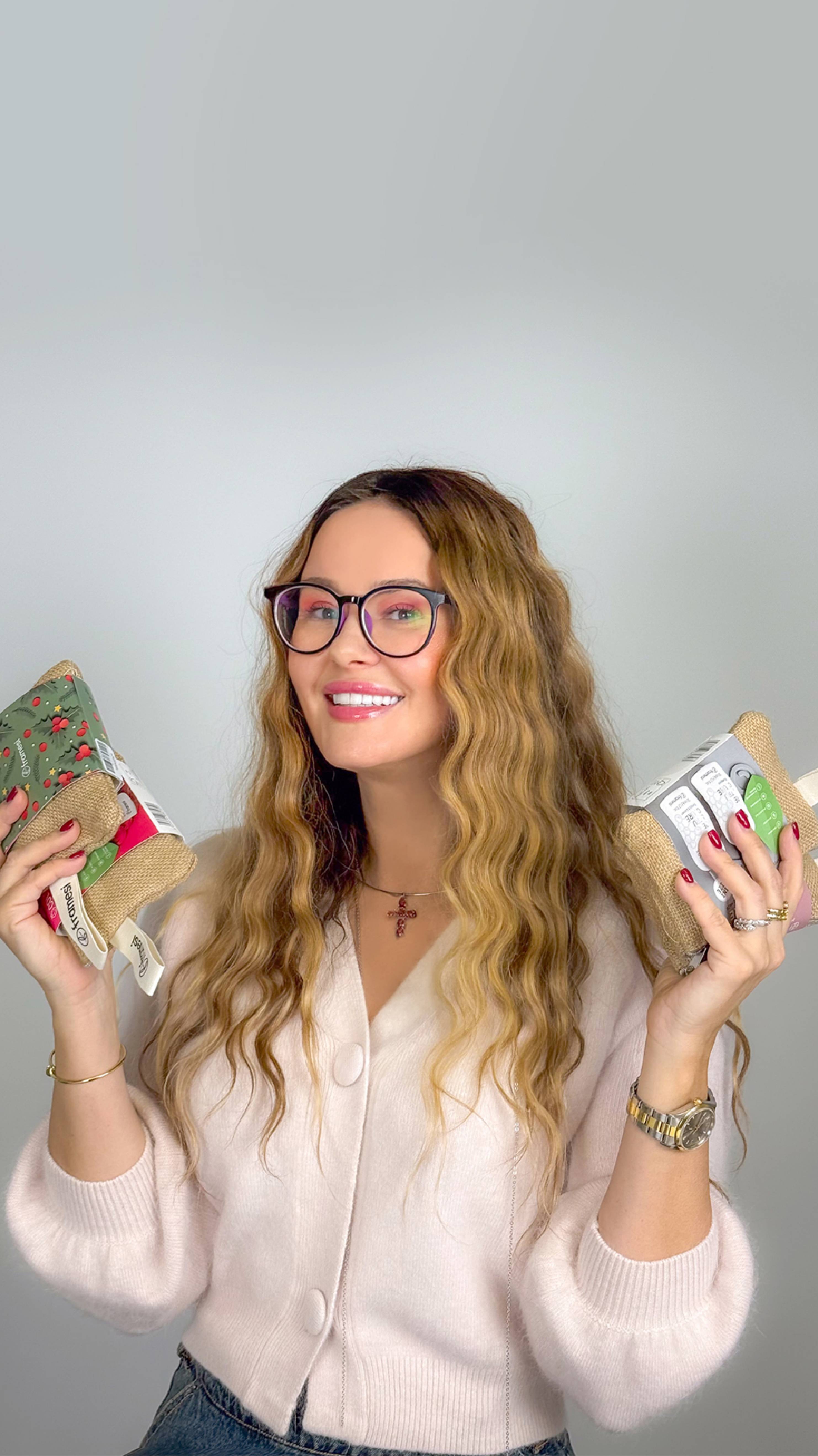 Правильная косметика для ухода ха системой замещения водос. Уход за париком. Чем мыть парик?