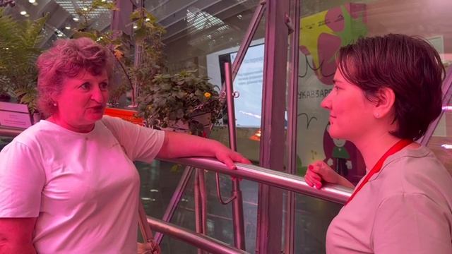 Общаемся с агрономом Елизаветой Пономаренко во время посещения Флорариума в Москве