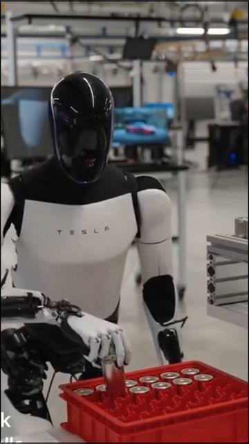 Что не так с роботом Tesla?