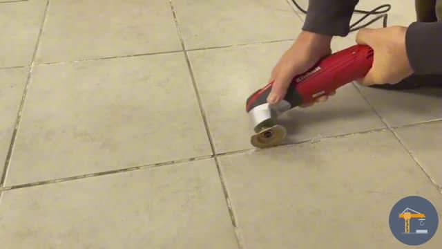 Как зачистить швы у плитки и наложить новую затирку