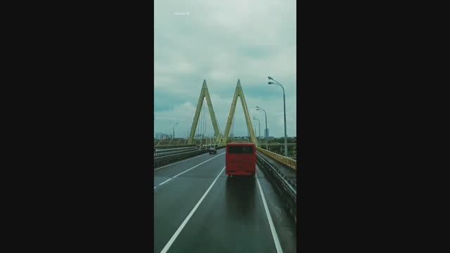 Путешествие в Казань. 20 часть. Казань из окна автобуса.mp4