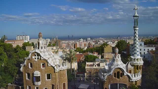 Барселона (Испания), на обзорной площадке в парке Гуэль.