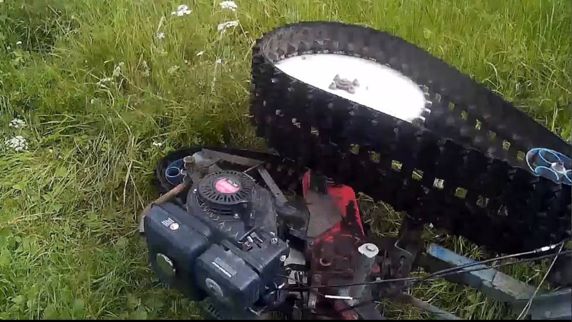 ГУСЕНИЦЫ. АВАРИЯ СЛЕТЕЛА ГУСЕНИЦА