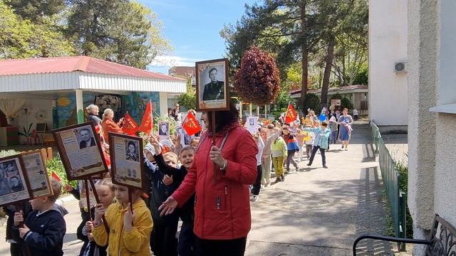 Бессмертный полк МБДОУ д/с № 29 «Мальвина» 7 мая 2025 года