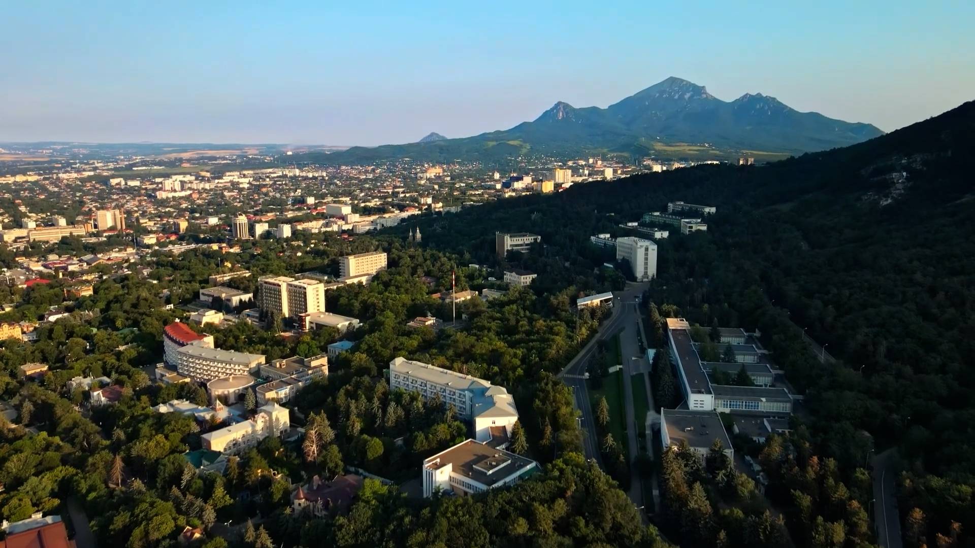 ФИЛЬМ "ПЯТИГОРСК - ЖЕМЧУЖИНА КАВМИНВОД"