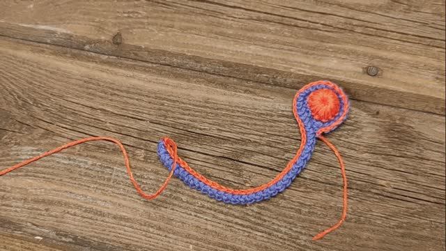 4 соединительный столбик Завиток крючком