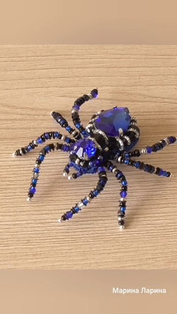 Брошь Паук из бисера