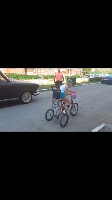 Кручу педали велосипеда 🫠😀