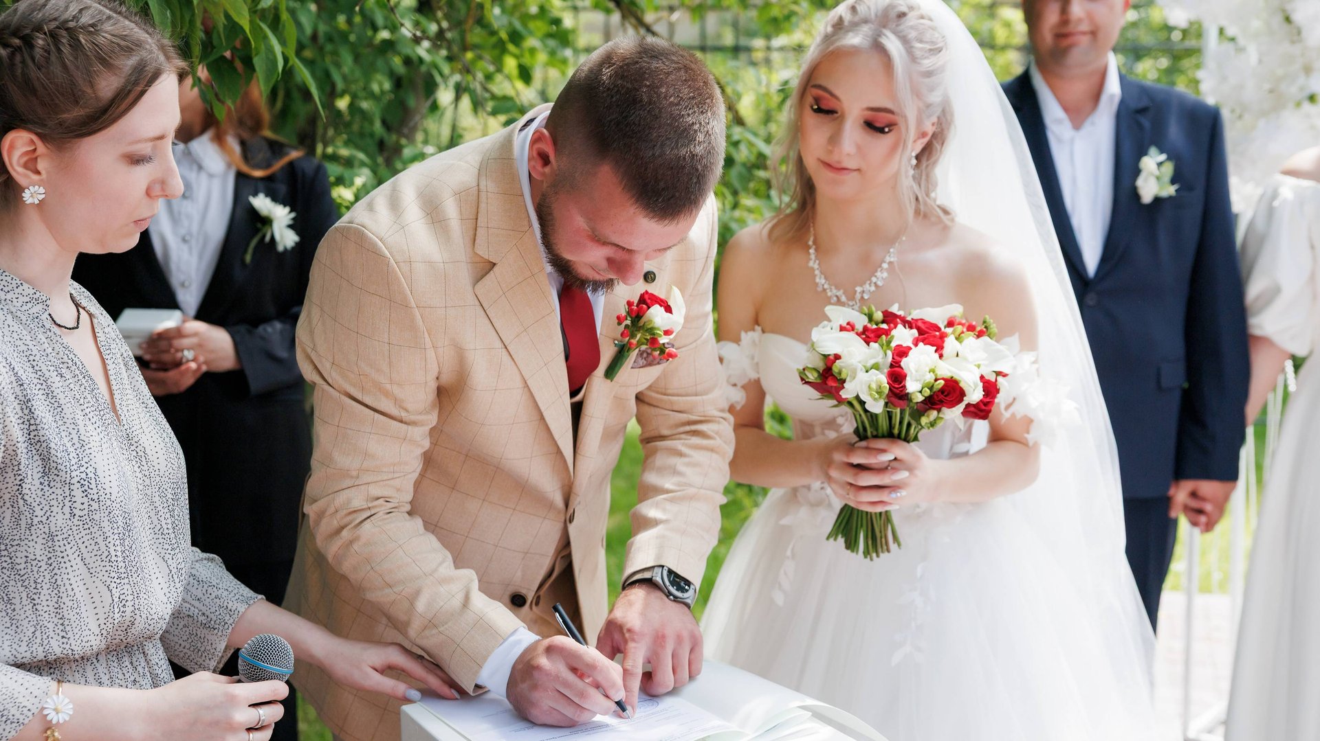 ВАША ЛЮБОВЬ - НАШ ГЛАВНЫЙ СЦЕНАРИЙ