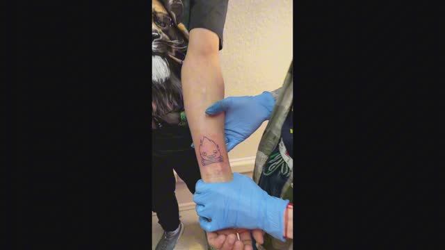 Первая татуировка ученицы