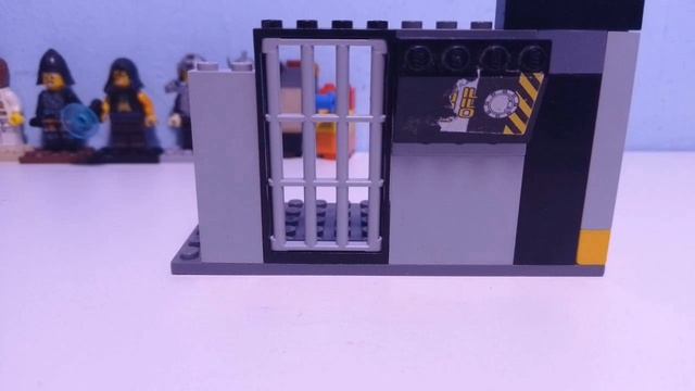 лего набор сапратевление желое здание 🏢 .