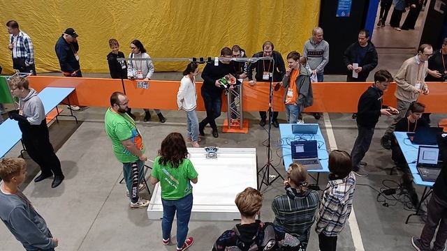 Команда "Vaus" в категории "Арканоид" на Фестивале Робофинист 2024