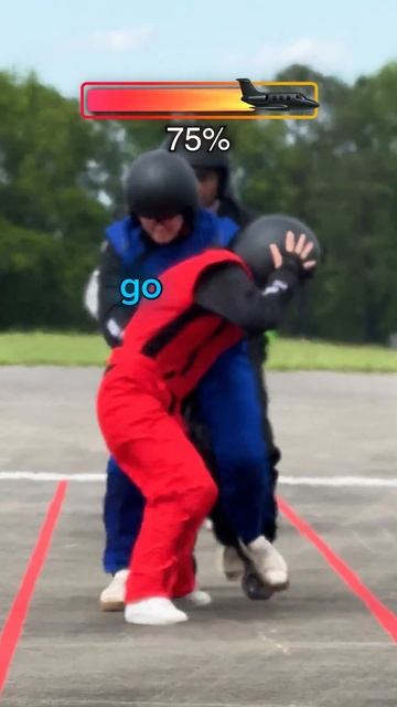 Реактивный двигатель против человека за 10 тысяч долларов