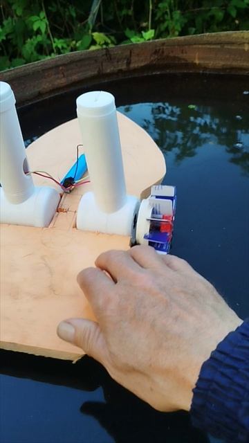 Проверка концепта колесного кораблика из доступных материалов #поделки