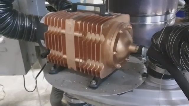 Пример монтажа системы поддува на вращающейся фильере