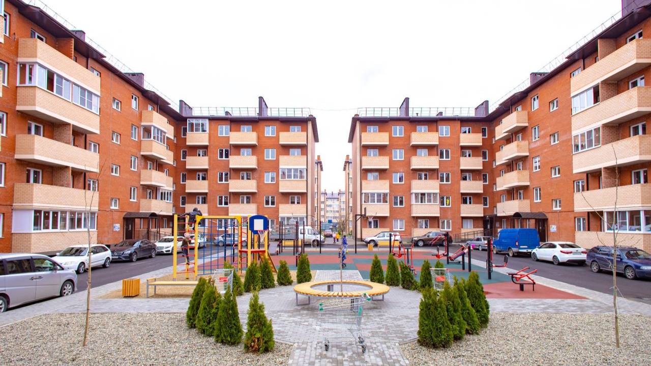 Новостройки Краснодара. Квартиры в сданных домах. ЖК Дарград. АН Гауди риелт. тел. 88007770154