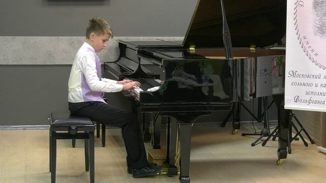 В.А. Моцарт, 12 вариаций до-мажор на тему французской песни "Я Вам, Маменька, скажу".