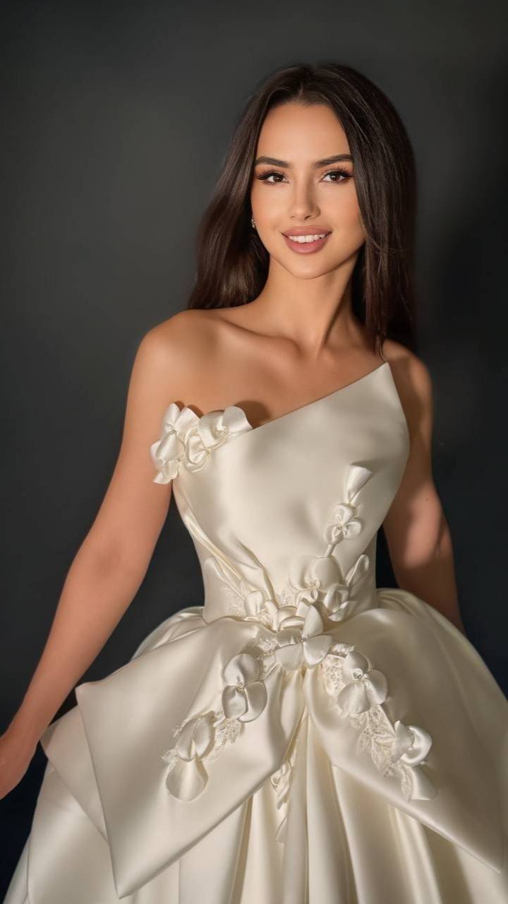 Атласное пышное свадебное платье с драпировками Этина. Арабская коллекция #домневесты