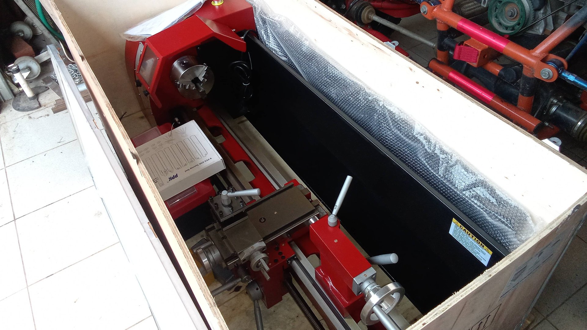 Распаковка токарного станка Fusikaya FL2575E