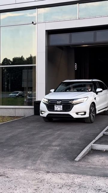 Вручили нашему клиенту Марату из Альметьевска его Honda UR-V!🔥