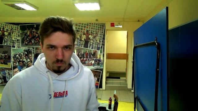 Клубный костюм (толстовка+кепка).