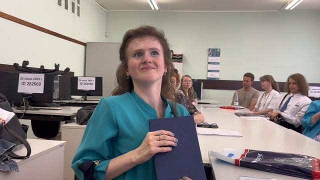 Выпускники, делопроизводитель