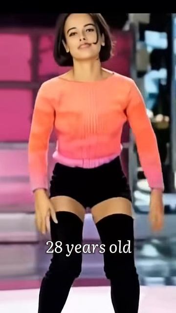 Alizee - Moi Lolita - Beautiful Shorts Moment