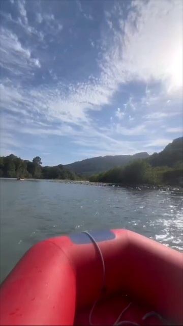 Рафтинг (сплав по реке Мзымта) в Сочи — прекрасное предложение для ценителей лёгкого экстрима 🏞🌊👍