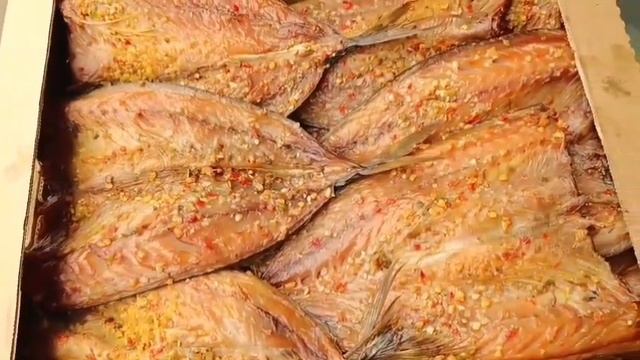 Скумбрия пластованная со специями х/к