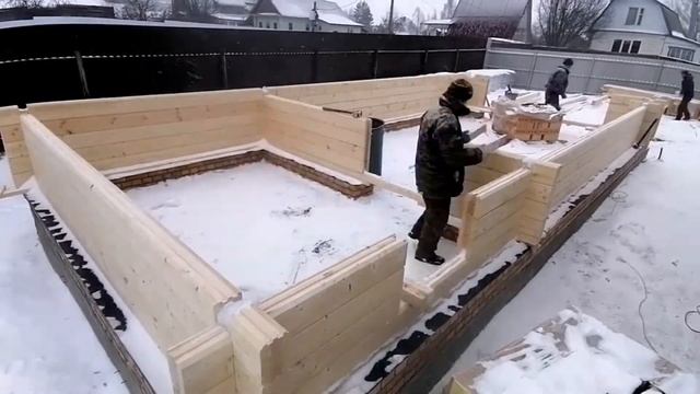 ГАРАЖ ИЗ КЛЕЕНОГО БРУСА  ДЛЯ АВТО