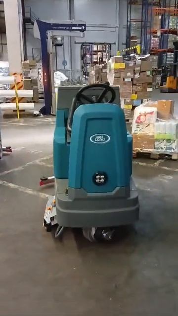 Поставка партии поломоечных машин Wellland FD150 в аренду для большого склада | Часть 9