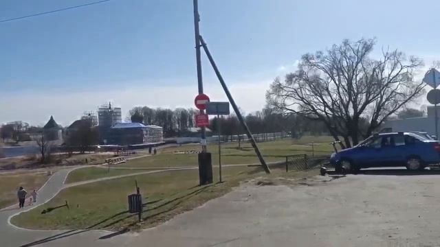 г. Псков, около областной больницы, Мирожский монастырь, дамба.