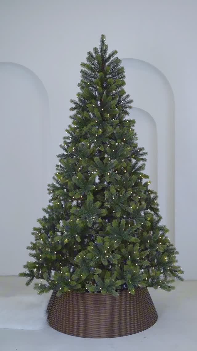 Обзор на искусственную ель "Рождественская" из 100% литой хвои с LED лампами, ЕлкиТорг