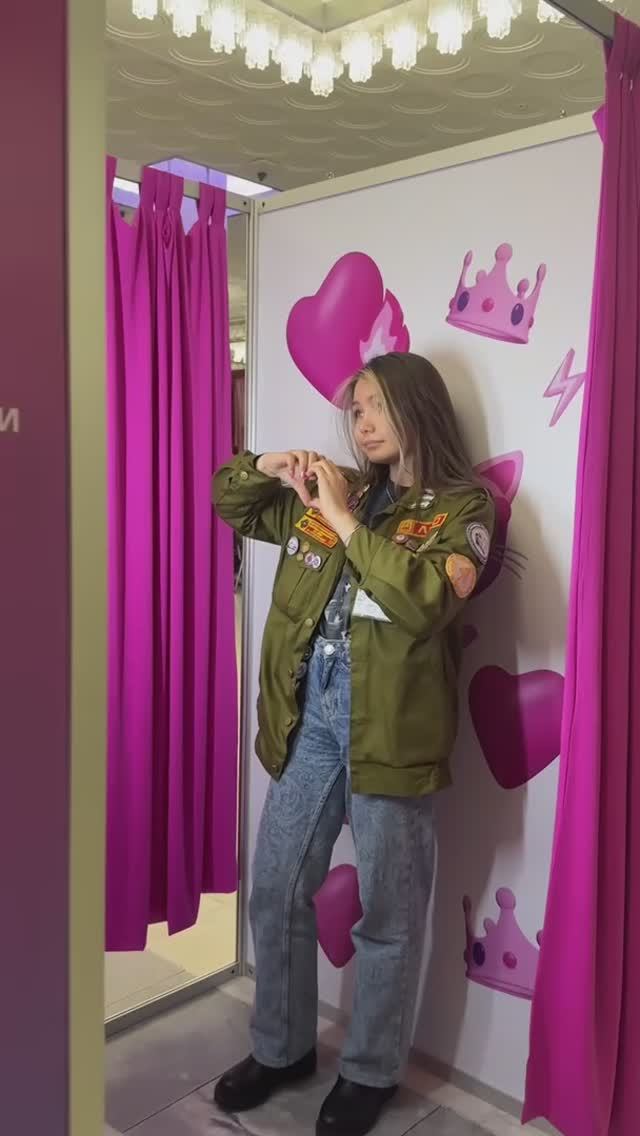 Классическая фотобудка со шторой