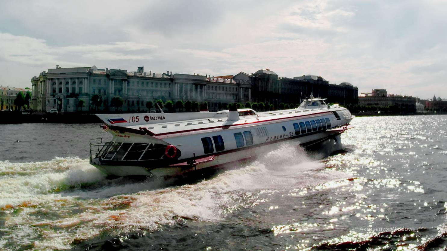 Красивая музыка для сна с видом на Санкт Петербург