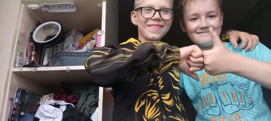 выполняем задание от вас (не 18+)