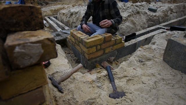 Тайны кирпичной кладки, которые скрывают строители: как создаются стены будущего