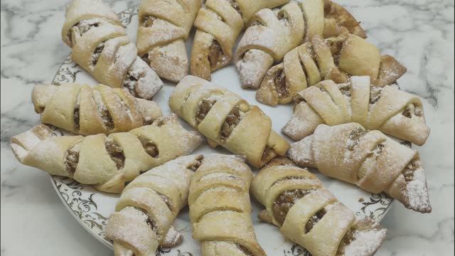 Всего 2 яблоко и все будут в восторге! Они такие вкусные!