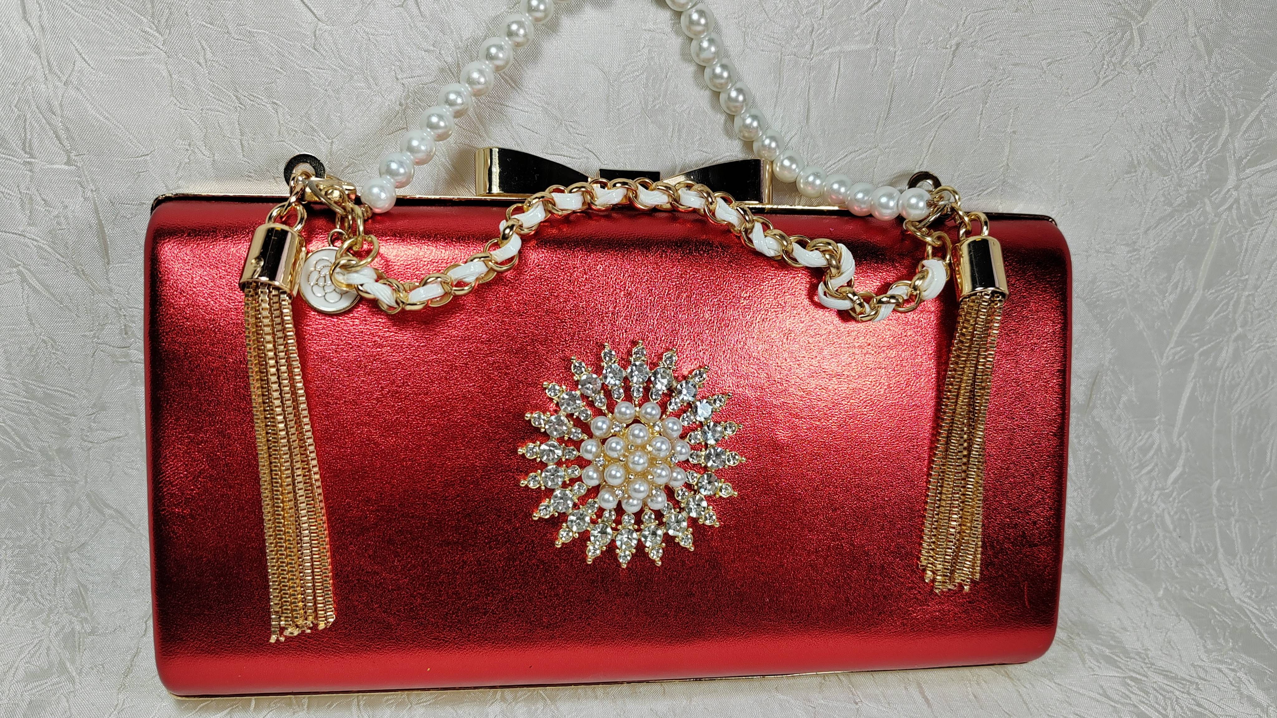 Клатч-бокс женский. Изделия из кожи. СКСтиль. Видео обзор клатч-бокса: Огненно-красный.