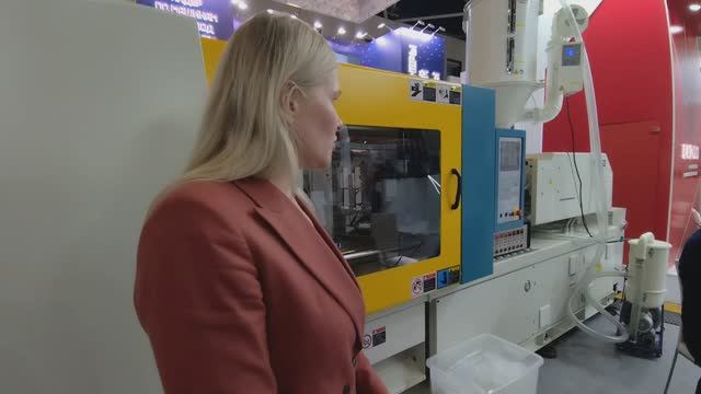 Термопластавтомат с гидравлическим сервоприводом серии Potenza_PT 250_ЛК Машинери