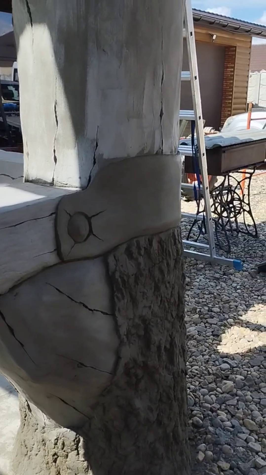 беседка на  даче .брёвна из арт бетона. мастер Александр