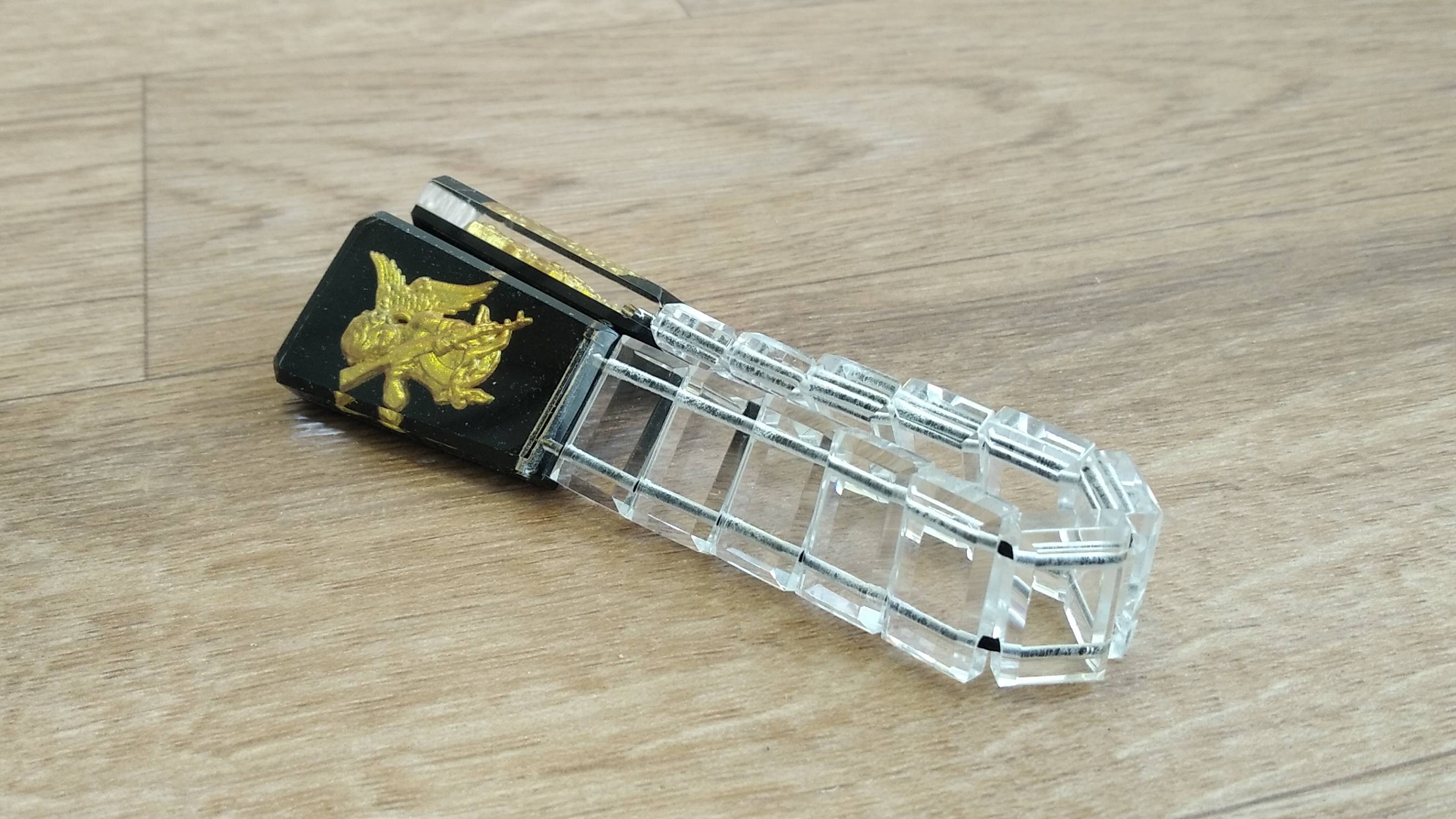 Четки перекидные. Ангел с автоматом.