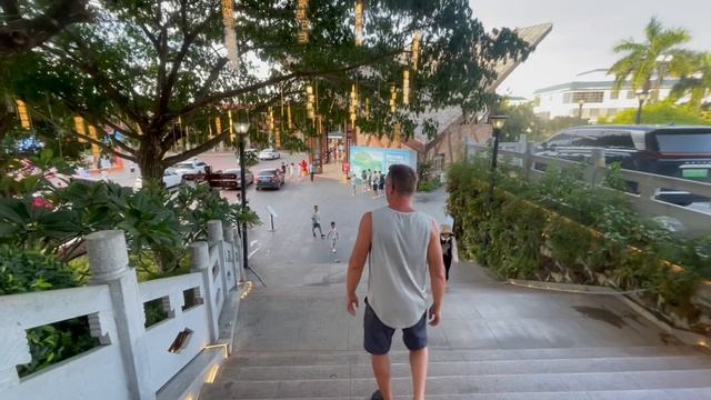 Парк Олень повернул голову 🦌