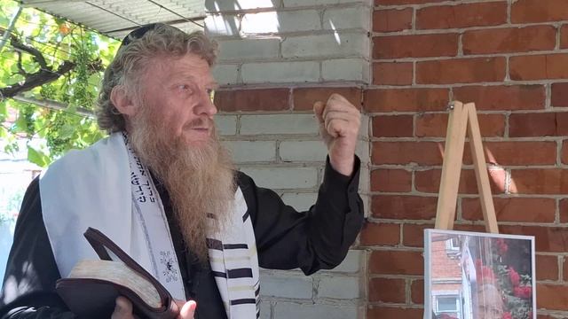 ЗАКОН ОБ ОЧИЩЕНИИ ТЕНИ СМЕРТНОЙ. На похороны.      איפה אחיך? (שמואל)