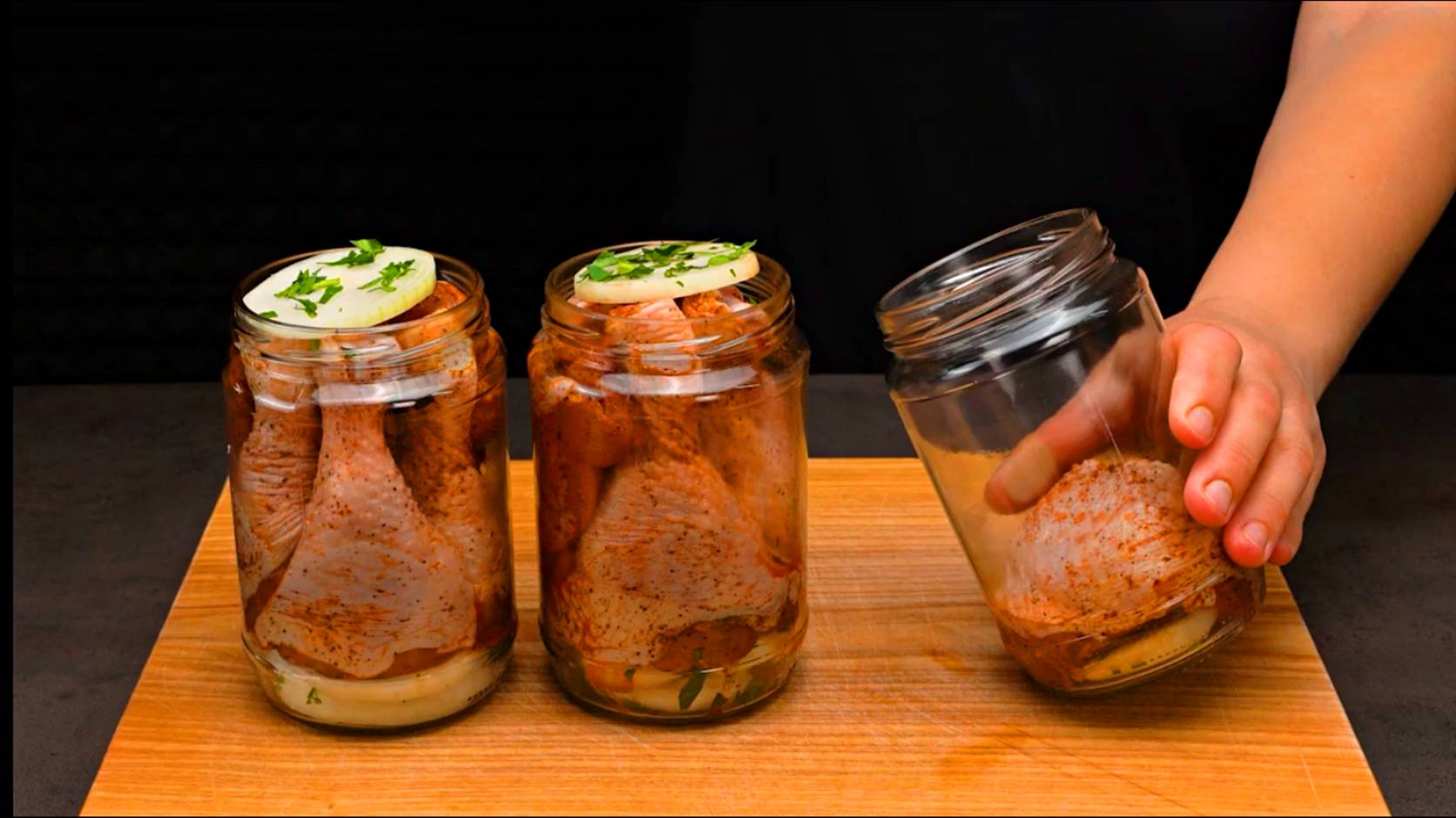 Великолепная идея!!!  Куриное мясо, без холодильника, 1 год!