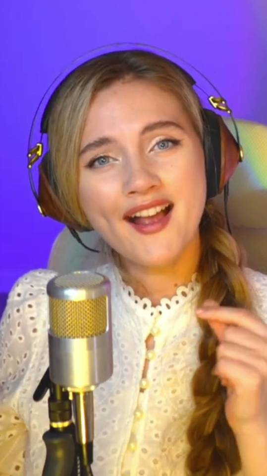 Юлия Щербакова "Белые розы"