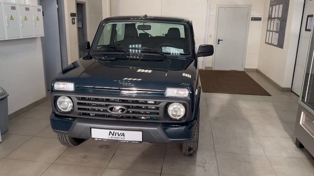 Lada (ВАЗ) Niva Legend 1.7 MT (83 л.с.) 4WD Urban'24 зеленый