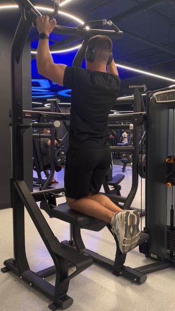 Подтягивания в гравитроне