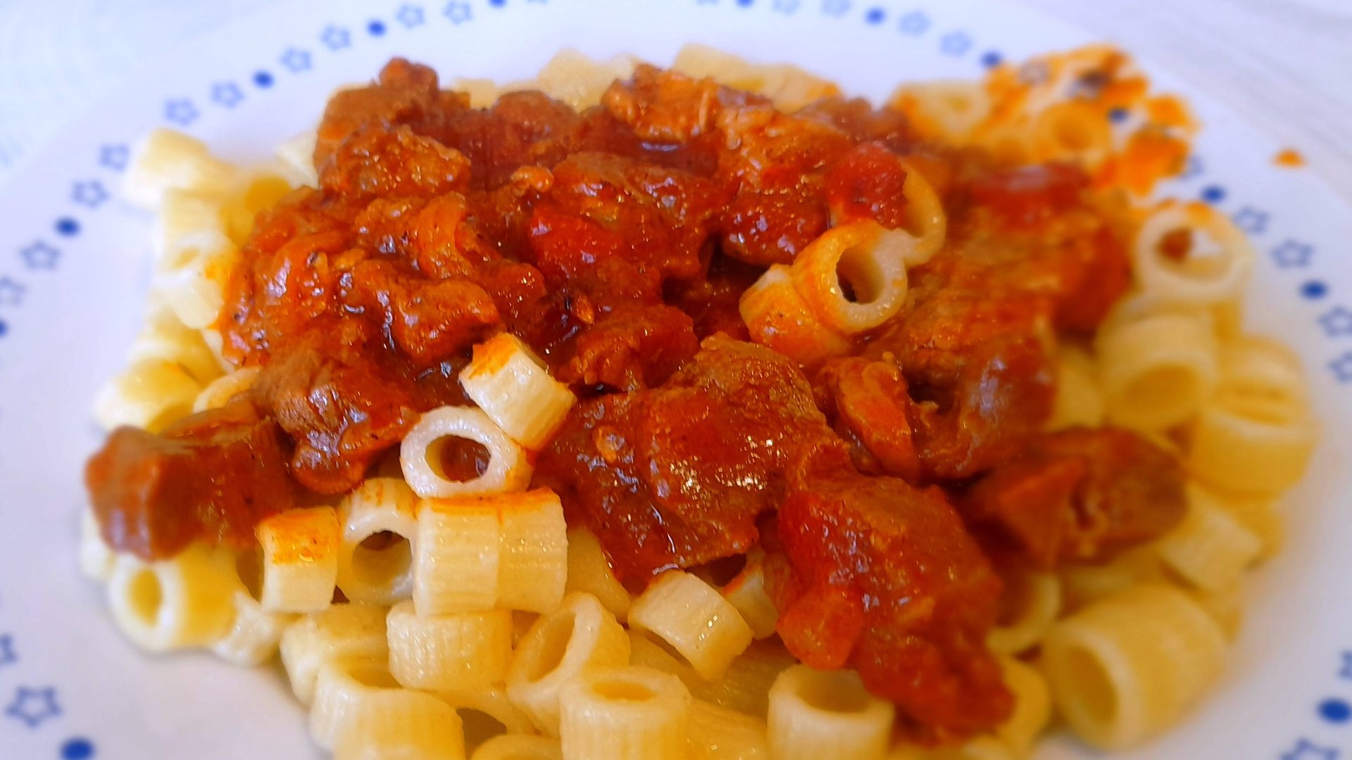 Мясо в сладком соусе